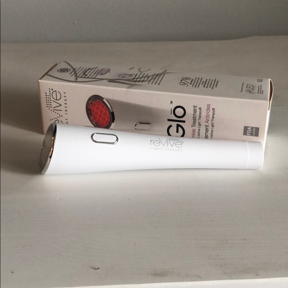 Glo by ReVive Light Therapy | Skincare | Glo By Revive Led Wrinkle ...